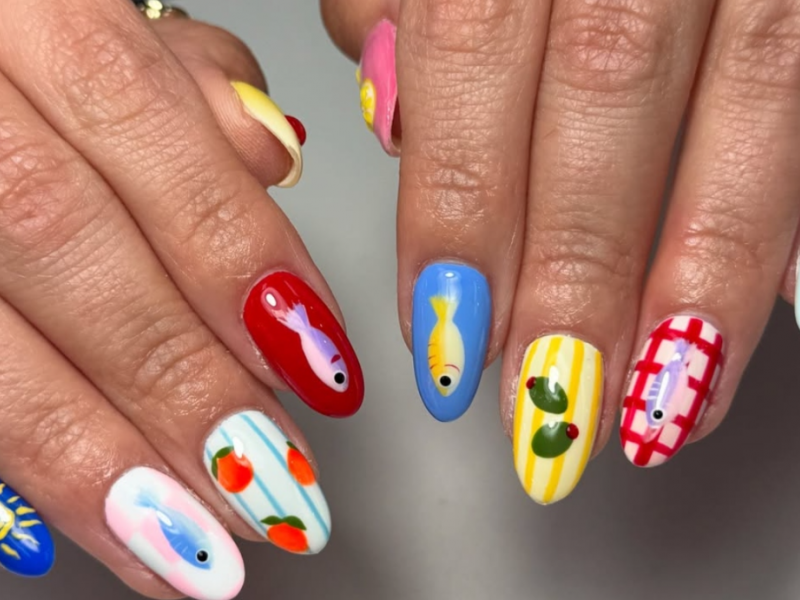 Sardine nails: Η πιο μεσογειακή και παιχνιδιάρικη τάση στο μανικιούρ του φετινού καλοκαιριού ...